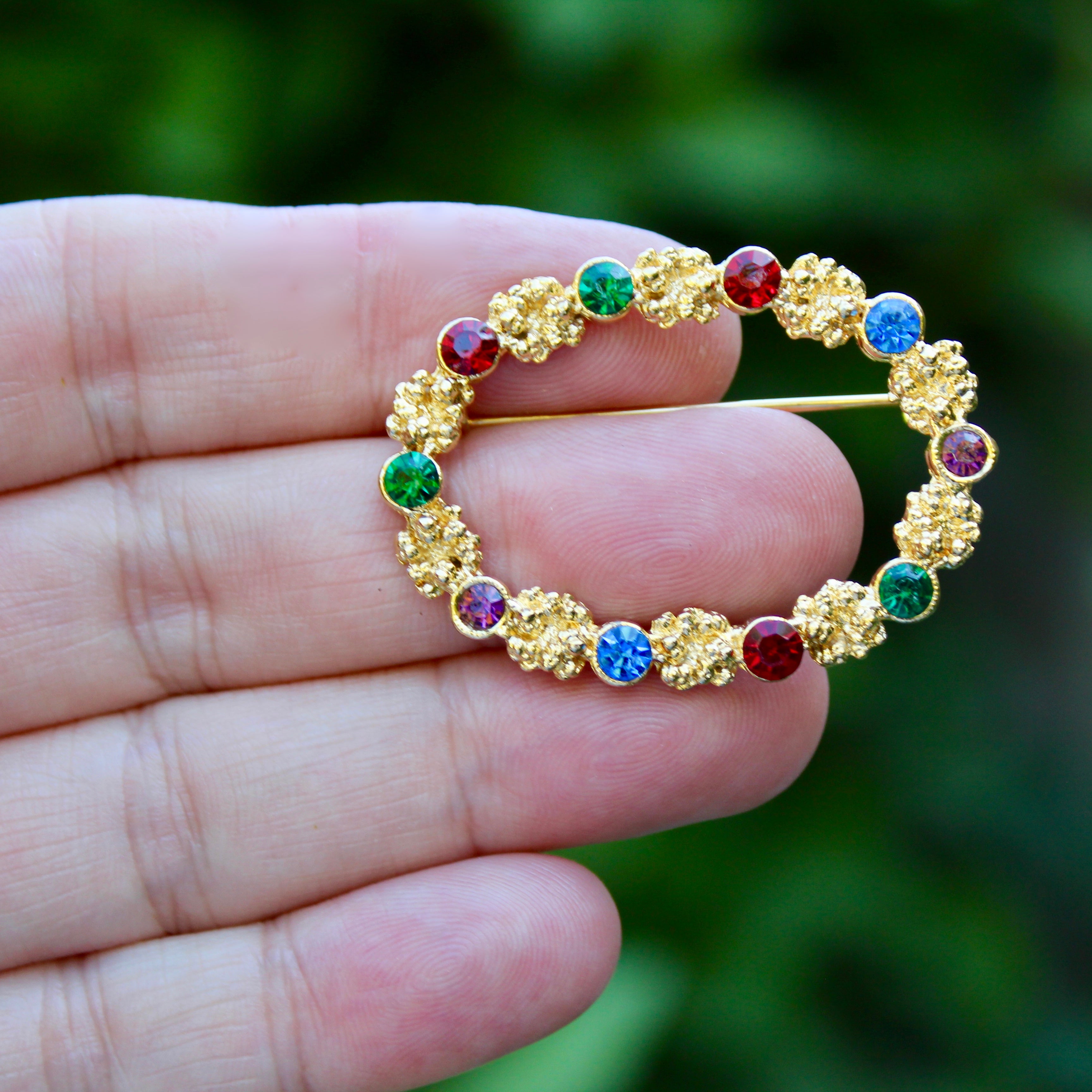 Audra's Brooches - vintage brooches to enhance your modern style